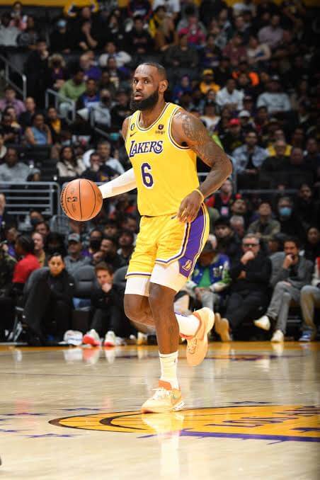 Lebron James: Interview| Fouled| Crying| scoring record - Basketball